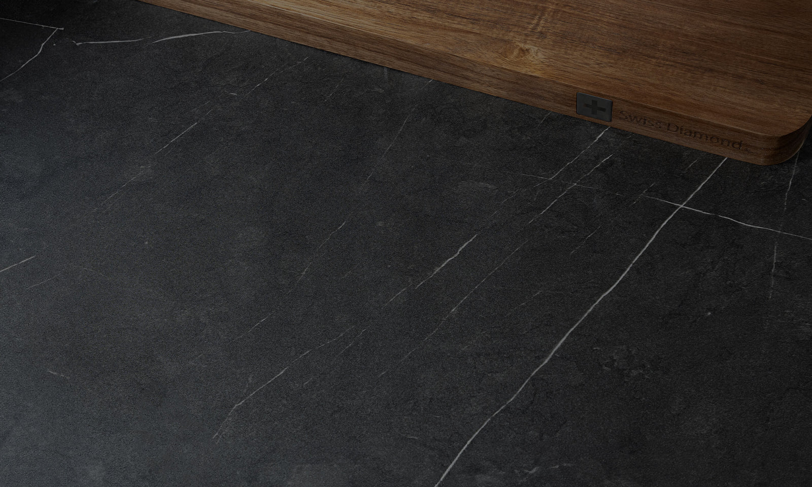 5" Hammered Utility Knife | Swiss Diamond